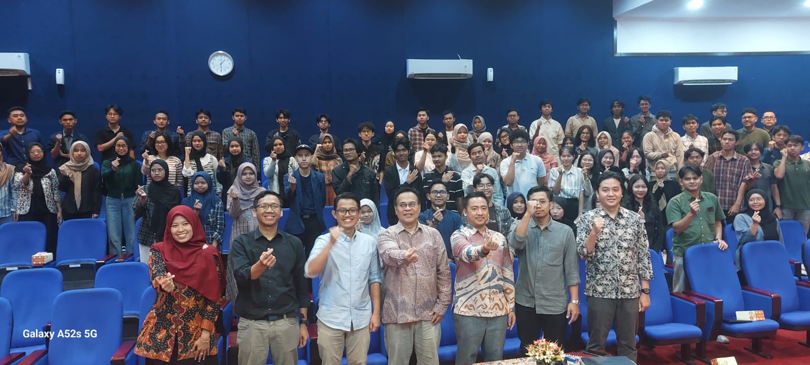 Beranda - EKONOMI [ ECONOMICS ]